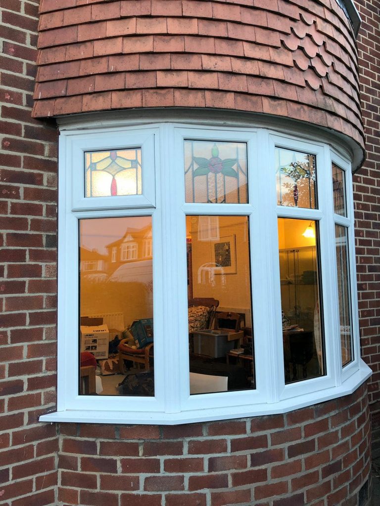 Rehau 5 Segment bay window with encapsulations - CES Windows